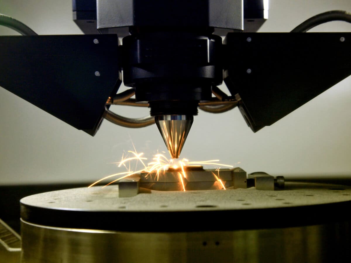 How Additive Manufacturing Transforms Metal Fabrication